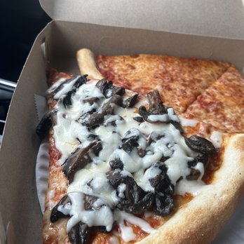 TAORMINA RISTORANTE & PIZZERIA - Updated July 2024 - 173 Photos & 143 ...