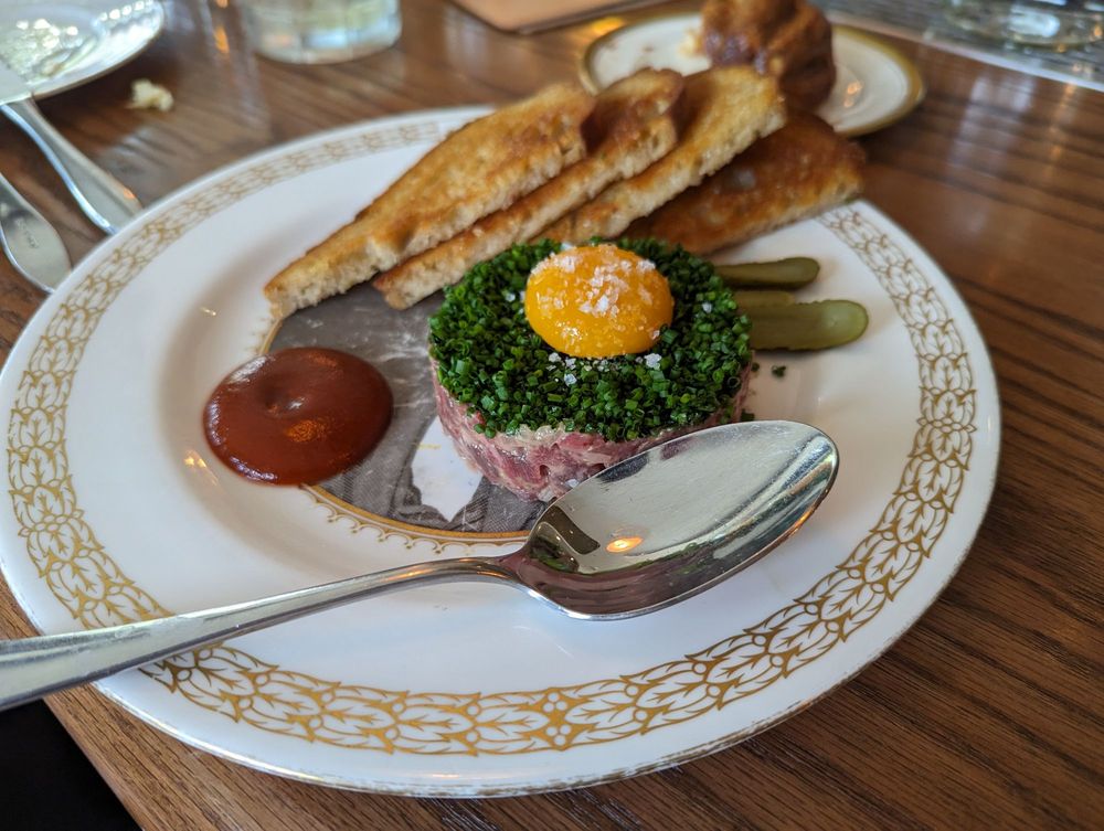 CHANTECLER - Updated June 2024 - 33 Photos - 798 Bloor Street W ...