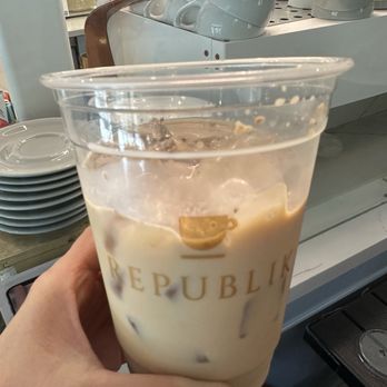 REPUBLIK COFFEE BURBANK - Updated July 2025 - 879 Photos & 813 Reviews ...