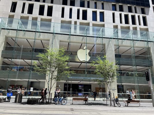 APPLE SYDNEY - Updated October 2025 - 50 Photos & 65 Reviews - 367 ...