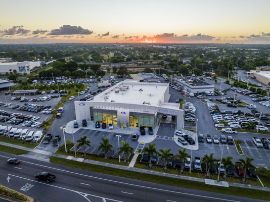 LORENZO FORD - Updated January 2026 - 107 Photos & 232 Reviews - 30725 ...