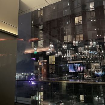 FOG ROOM - Updated December 2025 - 509 Photos & 315 Reviews - 1610 2nd ...