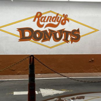 RANDY’S DONUTS - Updated January 2025 - 4793 Photos & 3533 Reviews ...