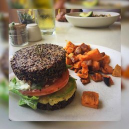 TRUE FOOD KITCHEN - Updated December 2025 - 1185 Photos & 970 Reviews ...