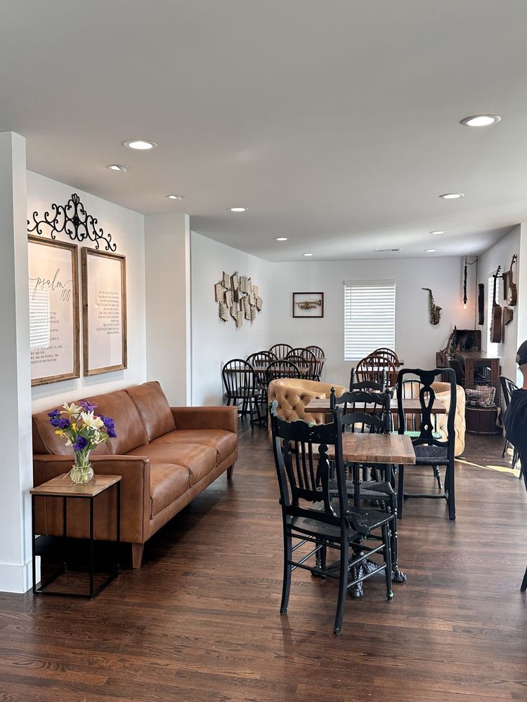 SHOUTING GROUNDS COFFEE - Updated December 2025 - 60 Photos & 23 ...