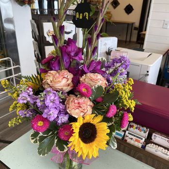 ED MOORE FLORIST - Updated August 2024 - 171 Photos & 110 Reviews ...