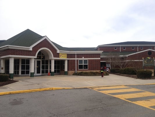 MACK BENN, JR. ELEMENTARY SCHOOL - Updated January 2026 - 1253 ...