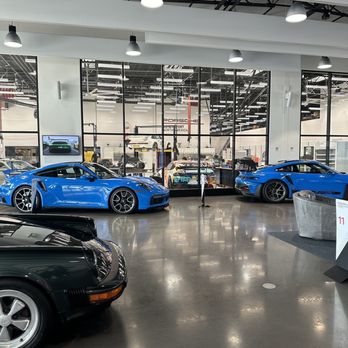 PORSCHE EXPERIENCE CENTER LOS ANGELES - 1061 Photos & 305 Reviews ...