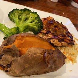 AUGUSTA’S SPORTS GRILL - Updated December 2025 - 51 Photos & 88 Reviews ...