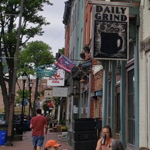 DAILY GRIND - 137 Photos & 214 Reviews - Coffee & Tea - 1720 Thames St ...