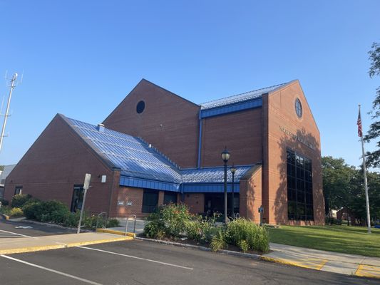 NORTH HAVEN MEMORIAL LIBRARY - Updated August 2025 - 22 Photos - 17 Elm ...