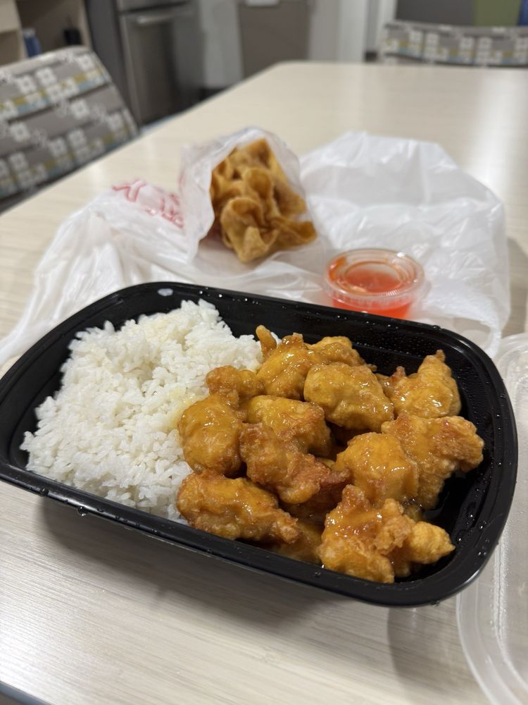 URBAN CHOPSTIX - Updated January 2026 - 11 Photos - 25 Michigan St NE ...