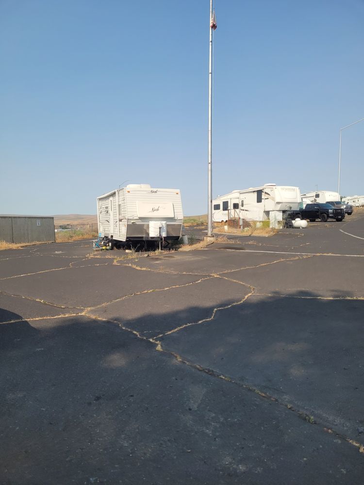 THE LOOKOUT RV PARK - Updated August 2025 - 601 Airport Rd, Pendleton ...