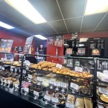 LEGENDARY DOUGHNUTS nearby at 1640 NW Gilman Blvd, Issaquah, Washington ...