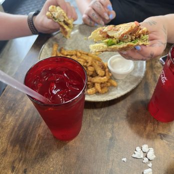 WRAP AND ROLL KITCHEN - Updated October 2025 - 39 Photos & 20 Reviews ...