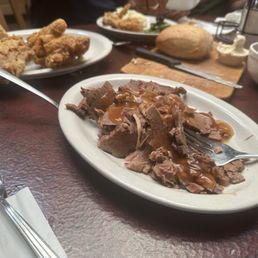 CARRIAGE CROSSING RESTAURANT AND BAKERY - Updated July 2025 - 190 ...