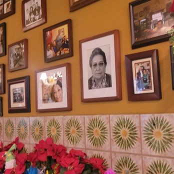 MITLA CAFE - Updated Jun 2024 - 554 Photos & 560 Reviews - 602 N Mount ...