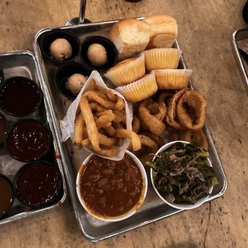 URBAN ROOTS BREWING & SMOKEHOUSE - Updated February 2025 - 1958 Photos ...