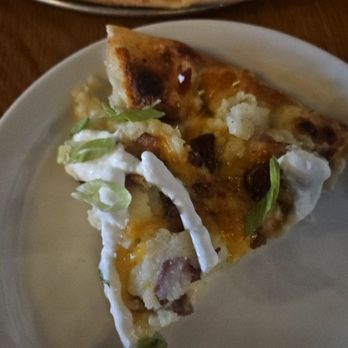 FREEDOM BROTHERS PIZZERIA & ALEHOUSE - Updated April 2025 - 93 Photos ...