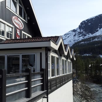 HEMSEDAL CAFE - Updated December 2024 - Brustadgården, Hemsedal, Norway - Hotels - Restaurant ...