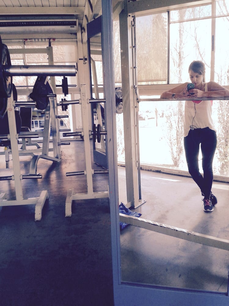 THE PLANET GIMNASIO - Updated April 2024 - Pesidente Roca y el rio ...