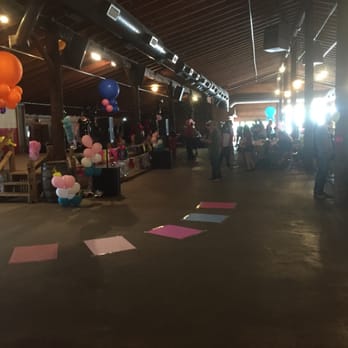 CIRCLE R RANCH - Updated October 2025 - 50 Photos & 22 Reviews - 5901 ...