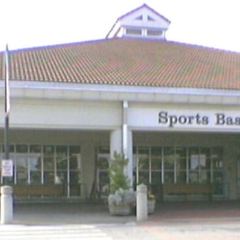 SPORTS BASEMENT - PRESIDIO - Updated January 2025 - 299 Photos & 1338 ...