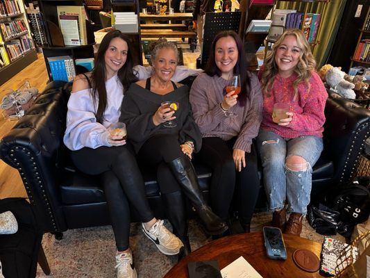 CHAPTER BOOK LOUNGE - Updated May 2025 - 50 Photos & 29 Reviews - 996 ...