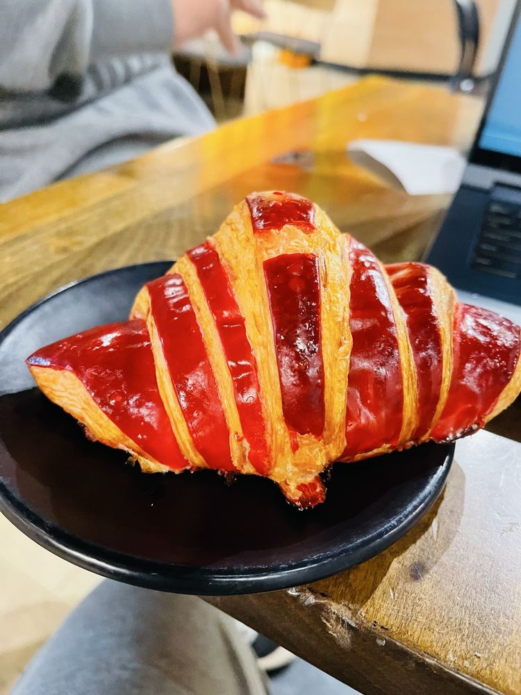 REDEFINED COFFEE HOUSE - Updated January 2026 - 743 Photos & 680 ...