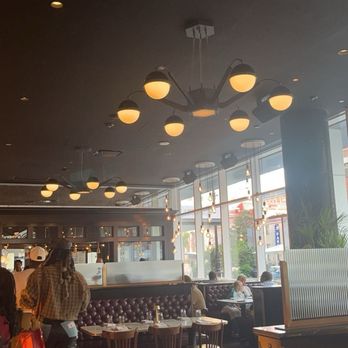 LOCH BAR - PHILLY - Updated December 2024 - 367 Photos & 119 Reviews ...
