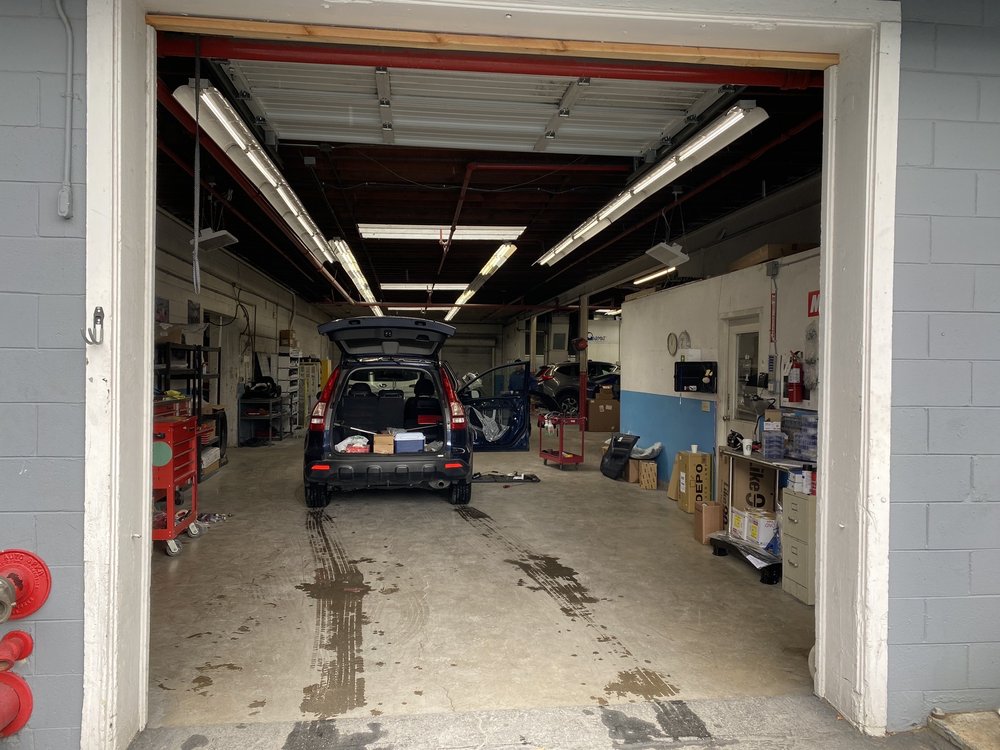 BENZ AUTO BODY - 108 Photos & 190 Reviews - 1850 Industrial Way ...