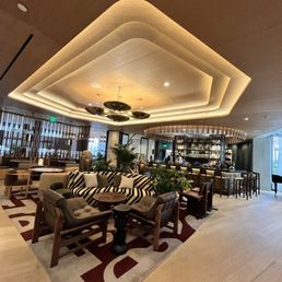 THE THIRD FLOOR - Updated October 2025 - 267 Photos & 92 Reviews - 433 ...