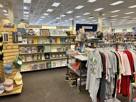 BOOKS-A-MILLION - Updated December 2025 - 13 Photos - 310 S Illinois ...