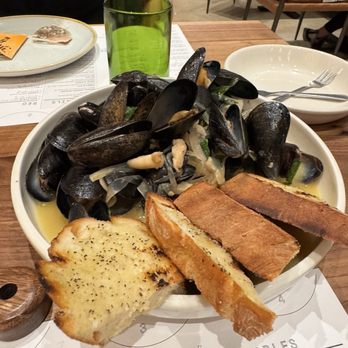 SIXTY VINES - Updated November 2024 - 107 Photos & 33 Reviews - 3401 ...