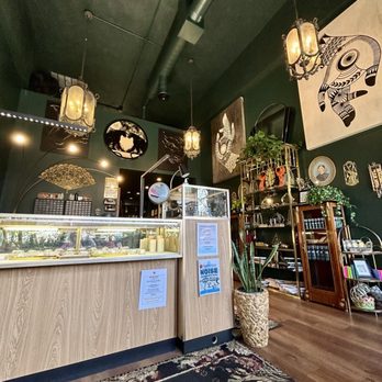 COLD MOON PIERCING & TATTOO - Updated December 2025 - 15 Photos - 120 S ...