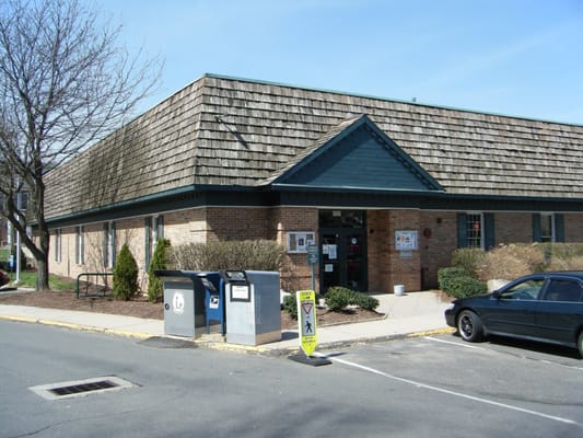 SOUTHINGTON LIBRARY - Updated October 2025 - 34 Photos - 255 Main St ...