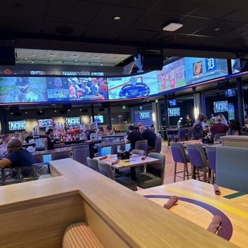 STADIUM CLUB - Updated November 2025 - 143 Photos & 55 Reviews - 8101 ...