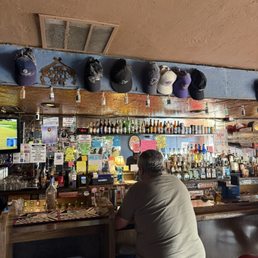 ROADRUNNER LOUNGE - Updated February 2025 - 31 Photos & 49 Reviews ...