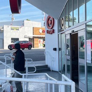 TARGET - Updated June 2025 - 153 Photos & 434 Reviews - 10861 Weyburn ...