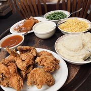 CARRIAGE CROSSING RESTAURANT AND BAKERY - 143 Photos & 122 Reviews ...