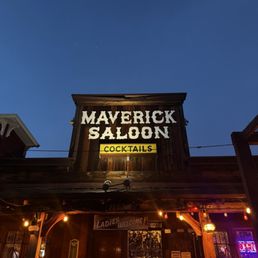 MAVERICK SALOON - Updated July 2025 - 294 Photos & 225 Reviews - 3687 ...