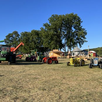 GAVER TREE FARM & PUMPKIN PATCH - Updated October 2025 - 283 Photos ...