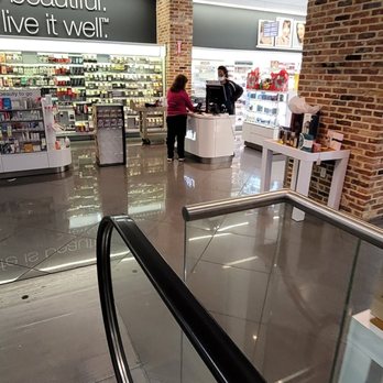 WALGREENS - Updated December 2025 - 125 Photos & 157 Reviews - 801 7th ...
