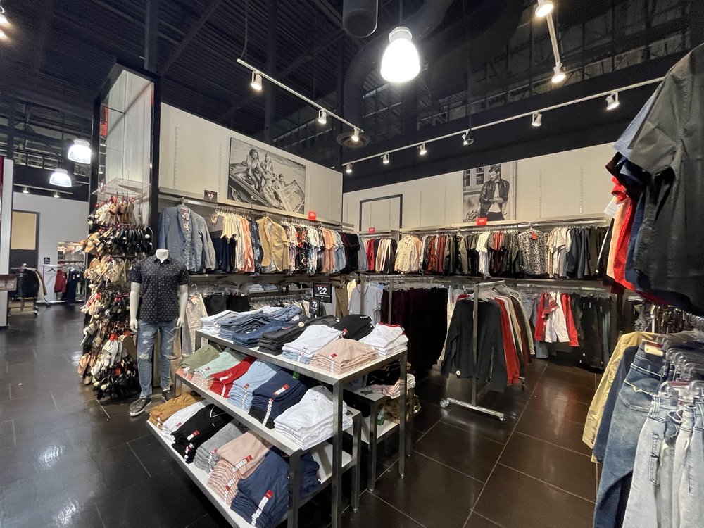 GUESS FACTORY - Updated June 2024 - 34 Photos - 7000 Arundel Mills Cir ...