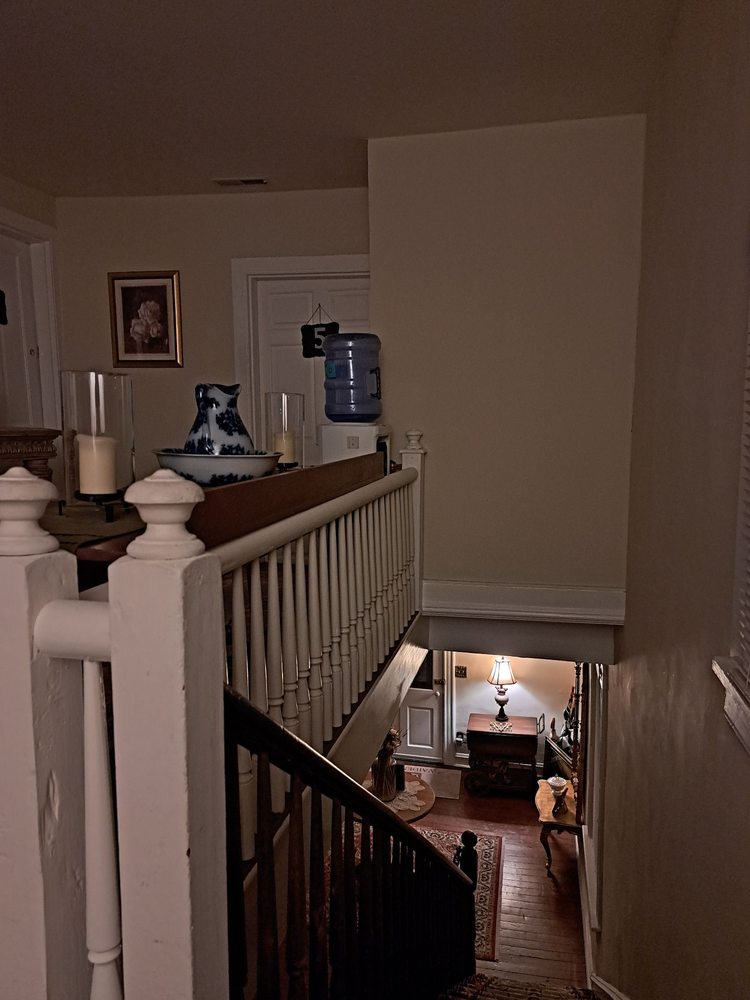 VAIDEN INN - Updated August 2025 - 33 Photos - 11920 New Kent Hwy, New ...