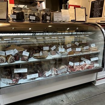 FATTED CALF - Updated March 2025 - 452 Photos & 406 Reviews - 1 Ferry ...