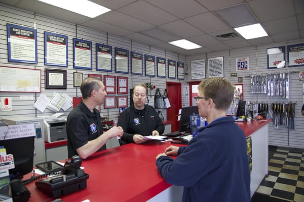 INTERSTATE AUTO CARE - Updated December 2025 - 53 Photos & 43 Reviews ...