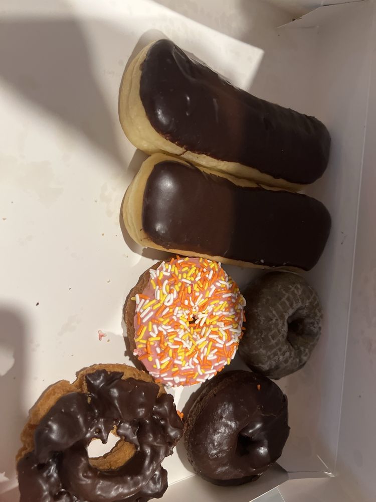 LAZY KAT DONUTS - Updated December 2025 - 28 Photos & 13 Reviews - 805 ...