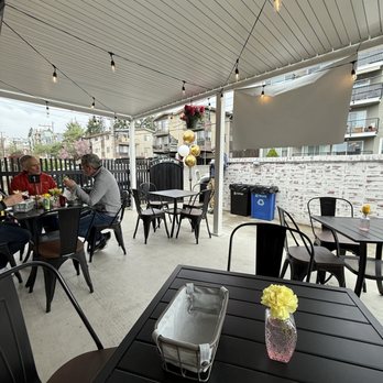 MR GYROS - Updated January 2026 - 75 Photos & 58 Reviews - 8535 Phinney ...