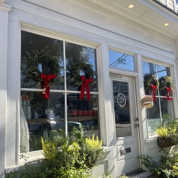 WELTONS TINY BAKESHOP - Updated October 2025 - 129 Photos & 70 Reviews ...